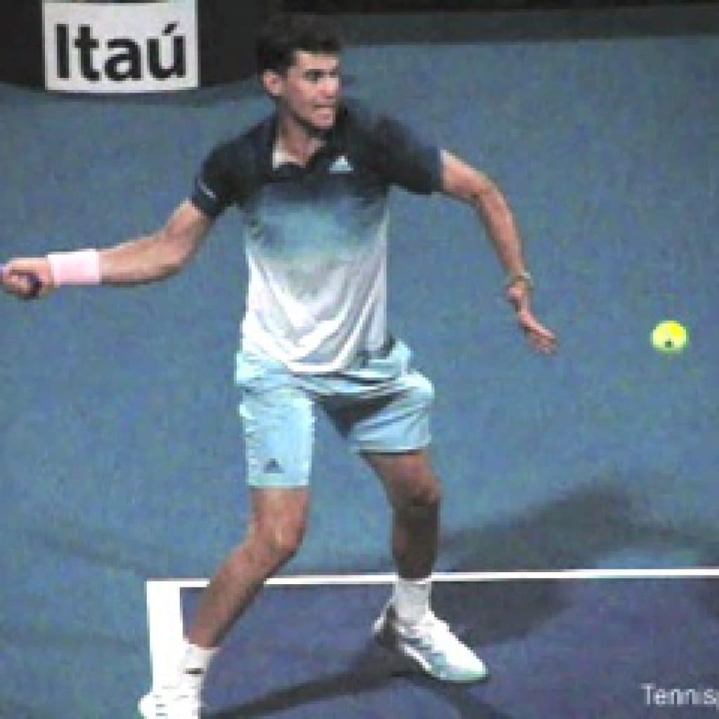 Bent versus Straight Hitting Arms - TennisPlayer