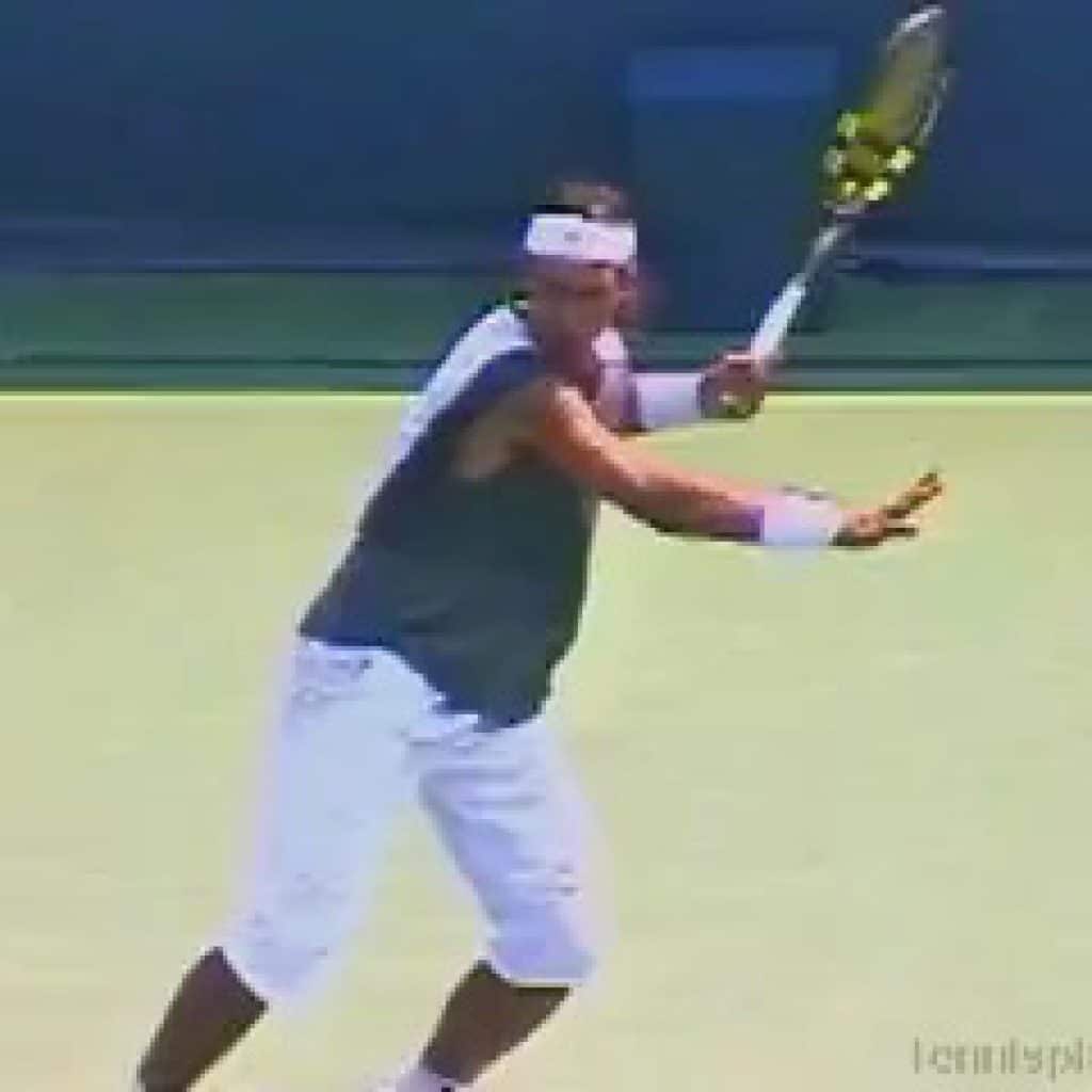 The Straight Arm Forehand: Part 2 - TennisPlayer